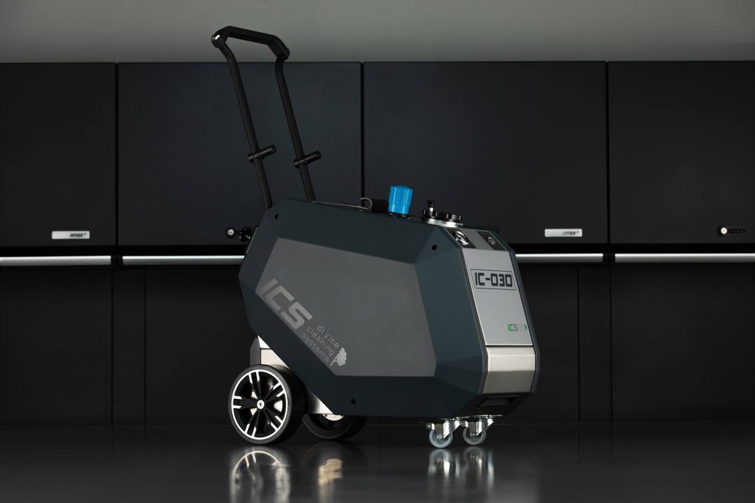 Dryce Automotive Dry Ice Cleaning