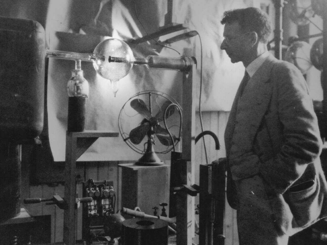 Strategy Study: How General Electric Went From Lightbulb To ...