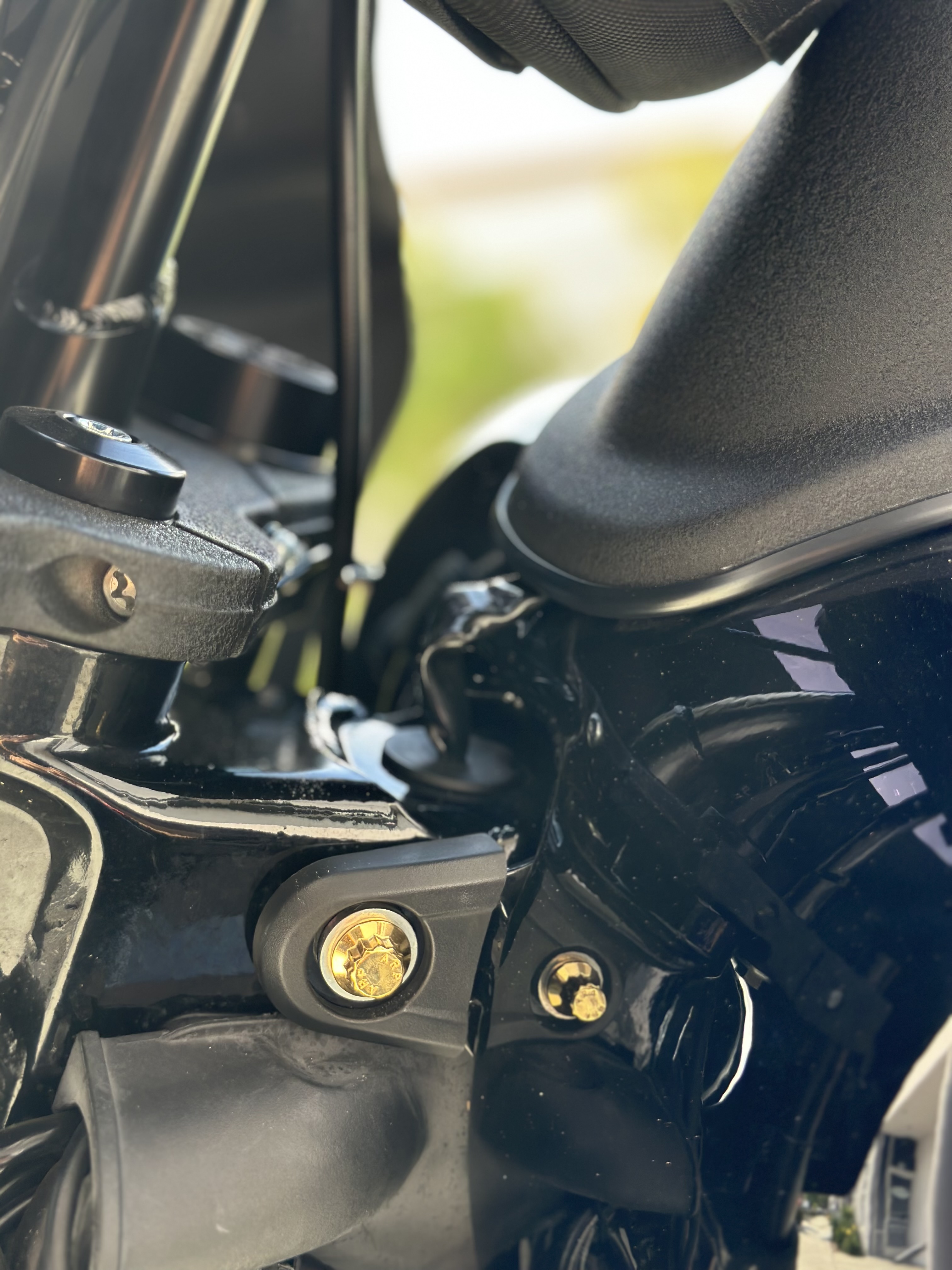 18+ Softail Tank Bolt