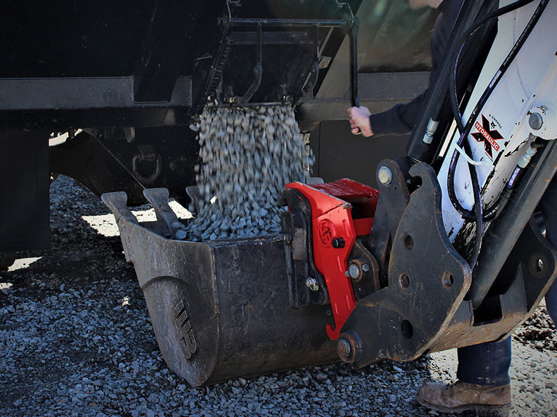 Reversible Bucket Coupler