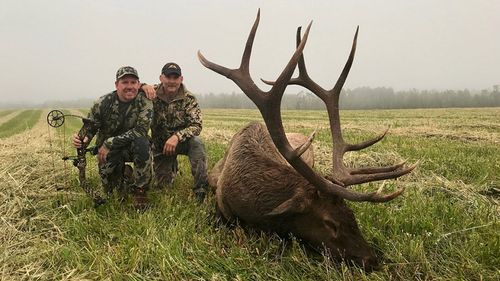 Hunting in Alberta Hunting - Shoshone Adventures