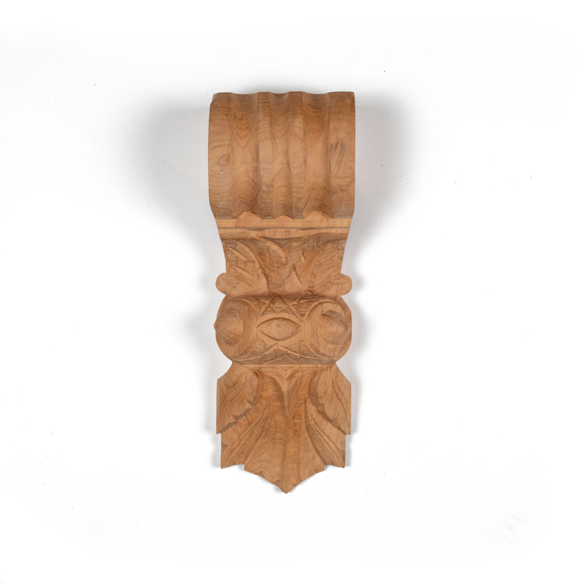C13 Corbel