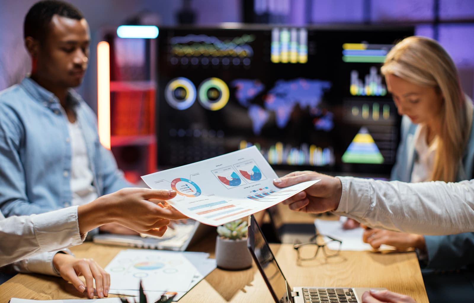 How to turn average inside sales reps into record breakers: Tips from ...