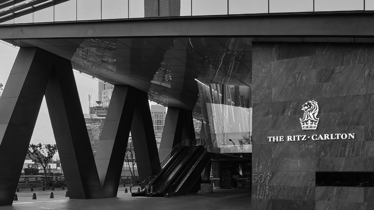 Luxefarer TRAVEL | Discover The Ritz-Carlton Mexico City