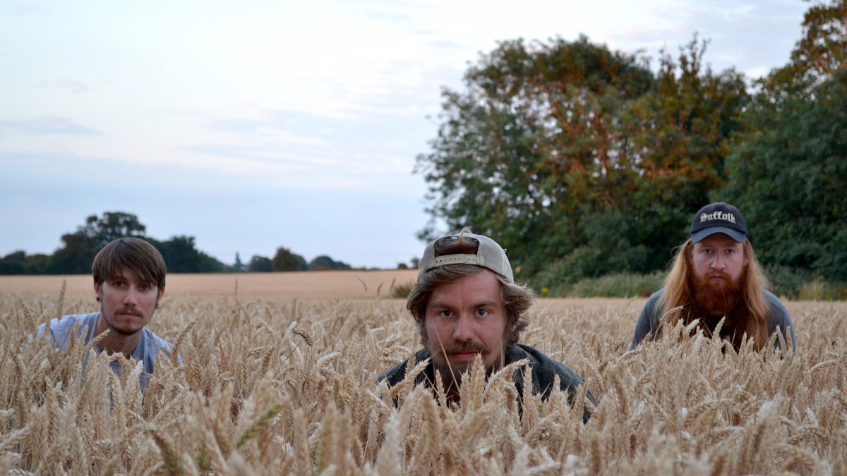 OLD MAN LIZARD - Return To Earth, la nouvelle vidéo farfelue