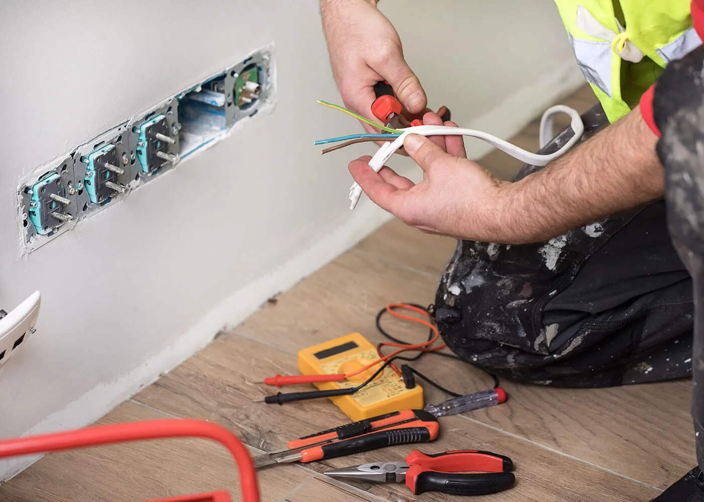 Electrician Sydney | Top Electrical Contractor | Hello Electrical