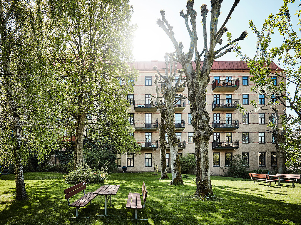 Nordhemsgatan 43 C – Entrance Fastighetsmäkleri