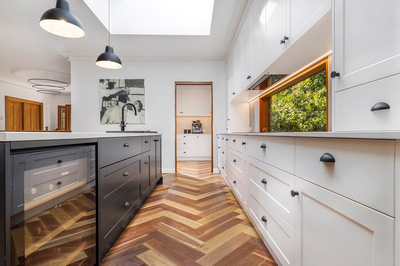 Kitchens & Robes In Adelaide | Uzit Kitchens & Robes