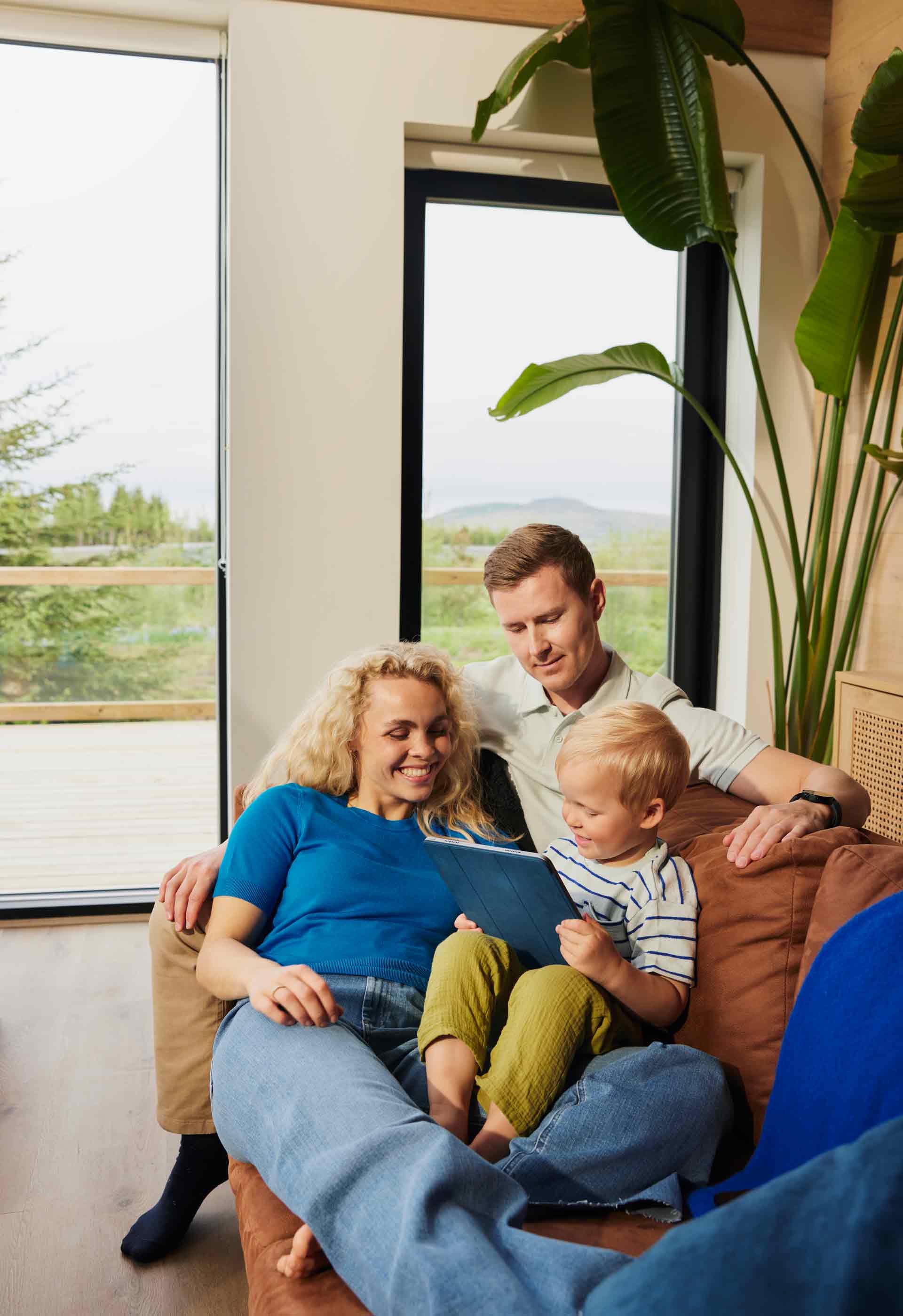 Síminn tengir þig við lífið. Framúrskarandi þjónusta | Síminn