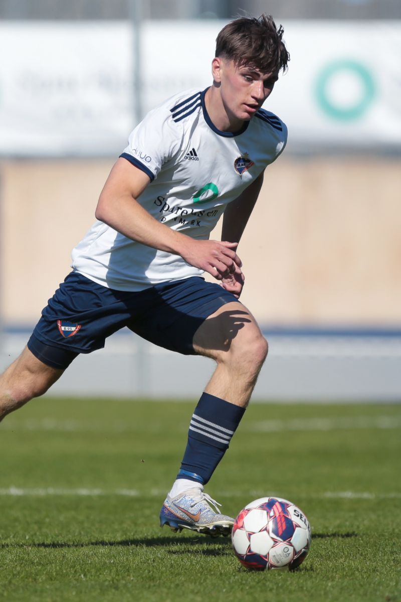 B.93 - officielt site for 1. Herresenior og 1. Kvindesenior