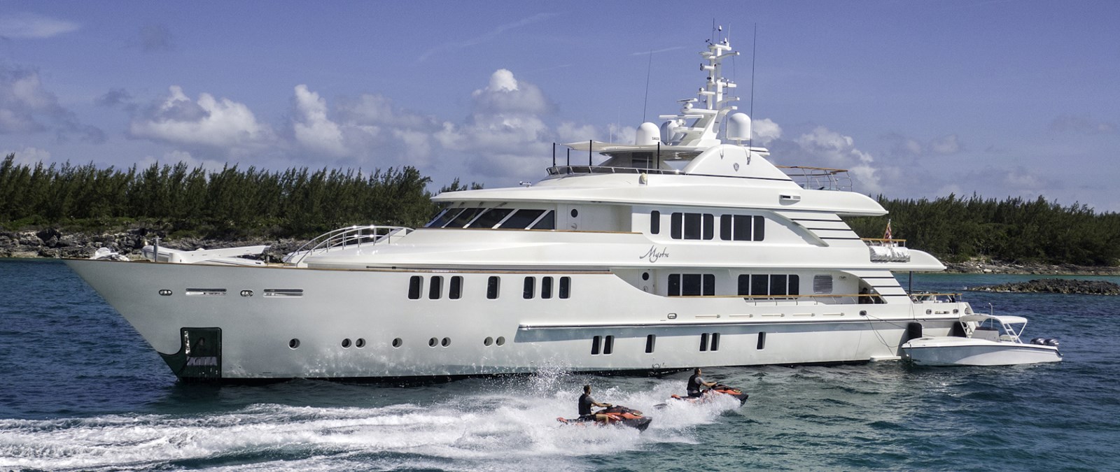 MYSTIC | Barton Yachts