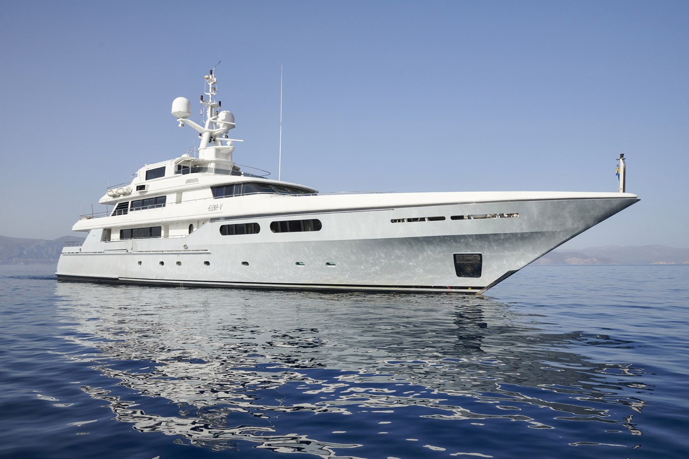 ELENA V | Barton Yachts