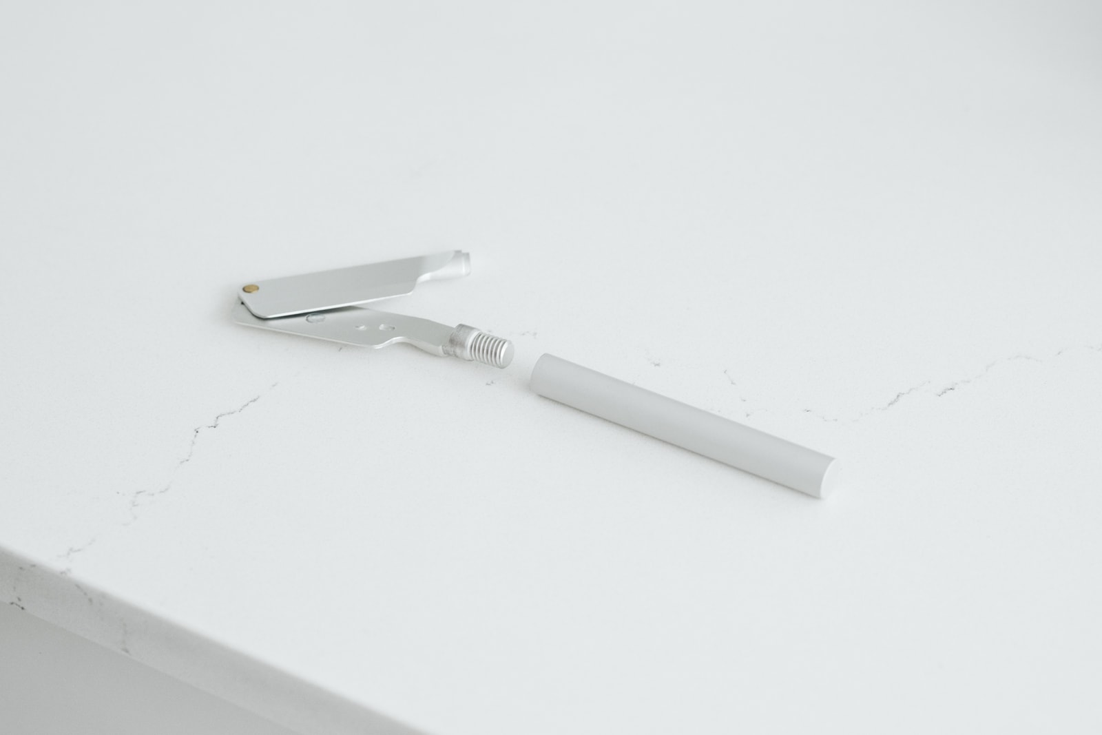 Angle Razor Review — The Best in Straightedge Design — minimalgoods