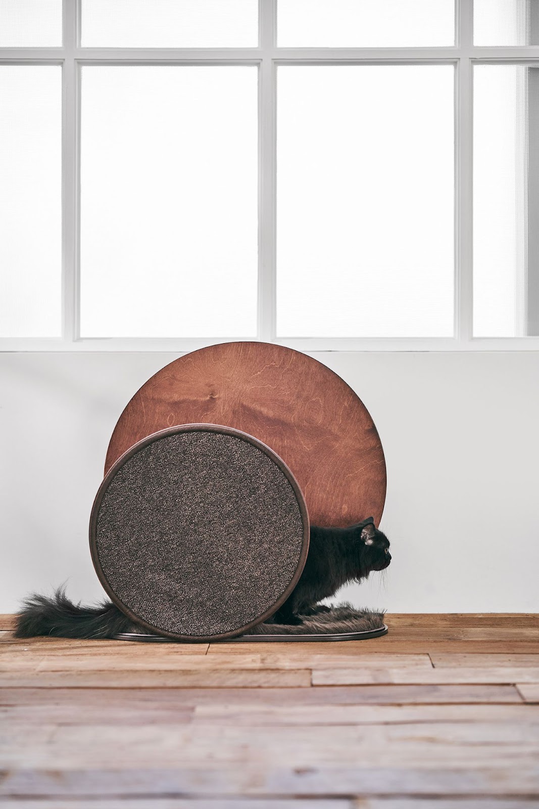 This modern cat scratching post design is a cut above — minimalgoods